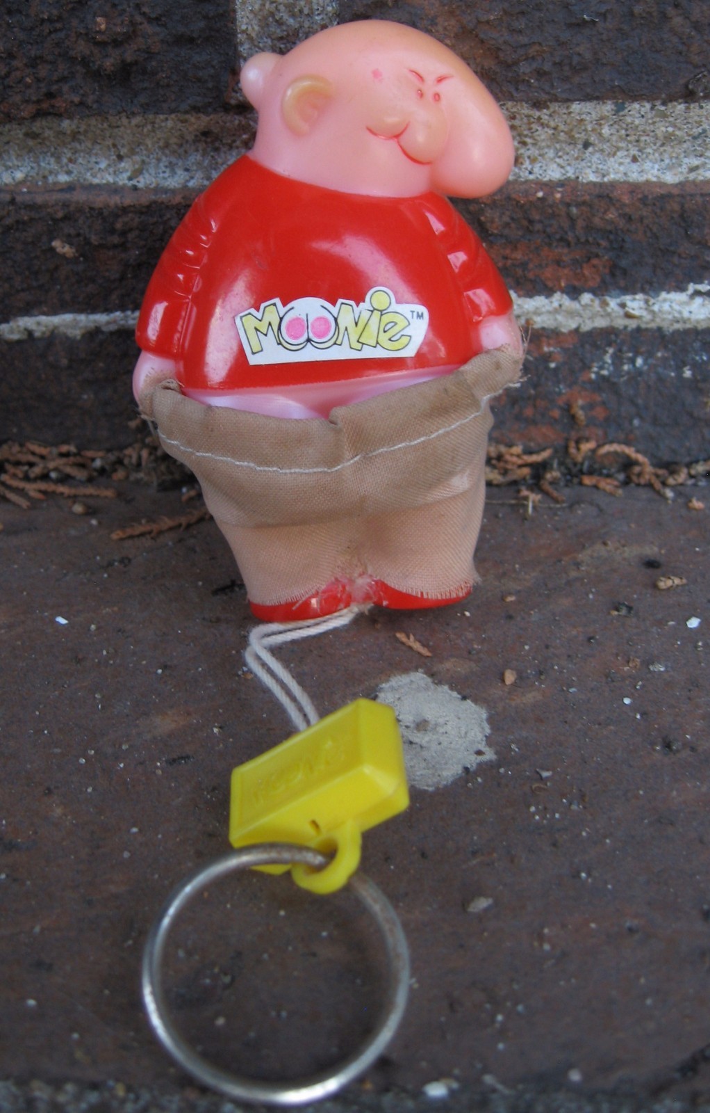 Moonies Vtg Mr Keychain Mini Moon Novelty Pants Pull Down Joke Working ...