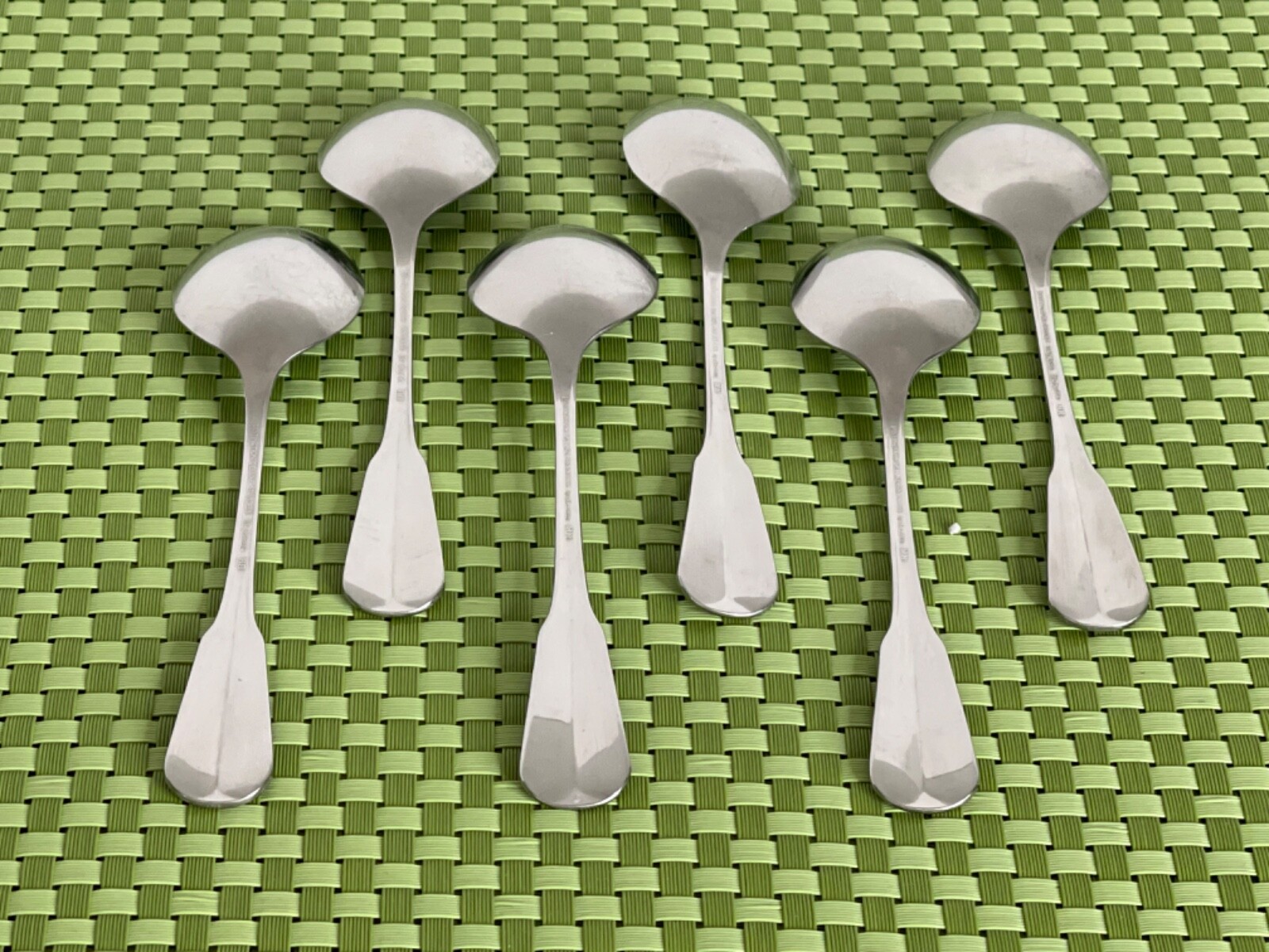 Oneida COLONIAL ARTISTRY Stainless 6 Oval Soup Spoons Distinction ...