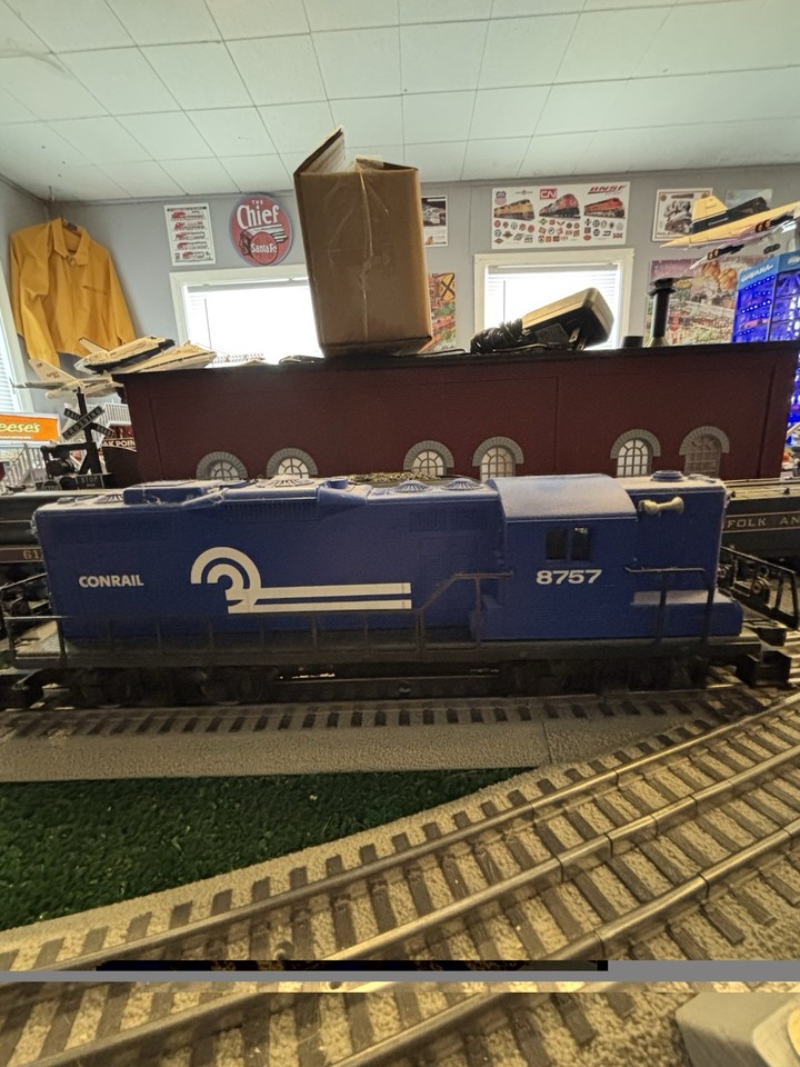 Lionel 6-8757 O Gauge Conrail GP-9 Diesel Locomotive | eBay