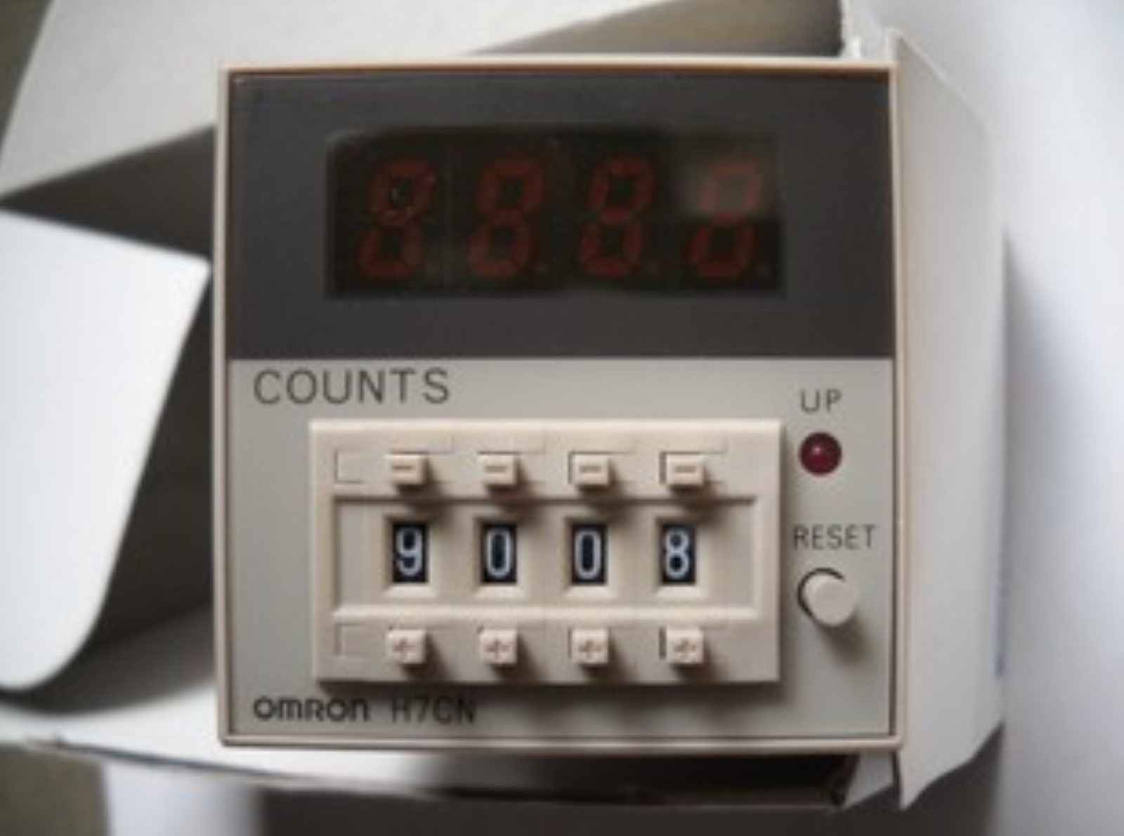 OMRON digital counter H7CN-BLN 100 - 240VAC DC12-48V New | eBay