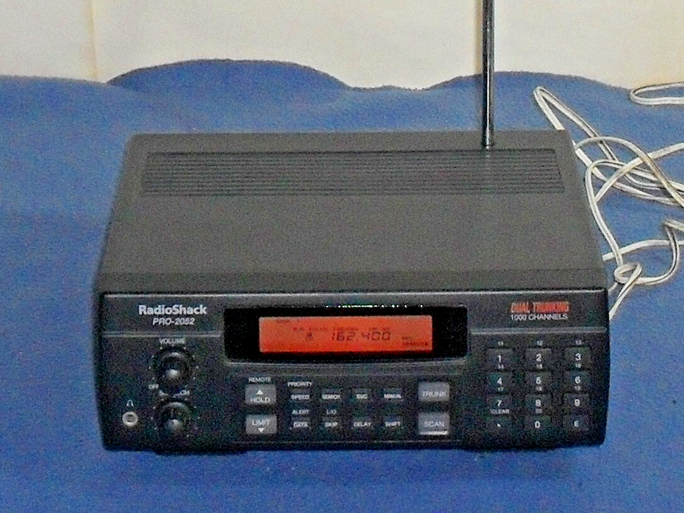 Radio Shack Pro-2052 dual trunking scanner tested & working | eBay