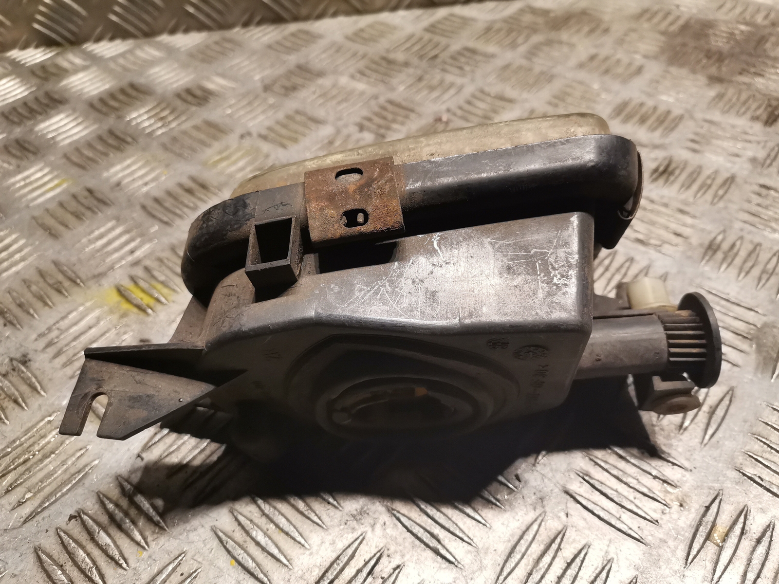 MERCEDES-BENZ C W203 Front Right Fog Light 2158200656 | eBay