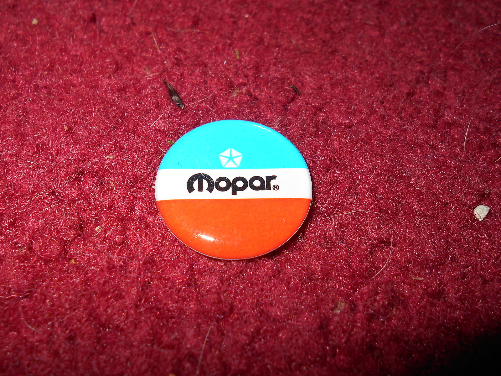 MOPAR RED WHITE BLUE DODGE CHRYSLER PLYMOUTH LOGO SEAT BELT EMBLEM ...