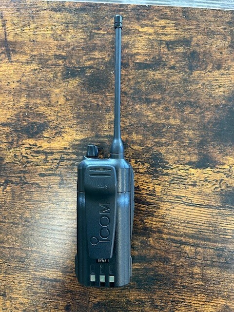 ICOM IC-F4230DS UHF Digital Handheld Radio | eBay