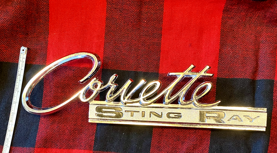 Original Rear Deck Emblem - 1964 Corvette Stingray Convertible #3797414 ...