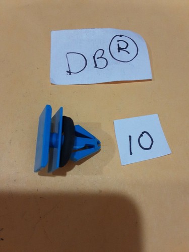 (Pack of 10) Rocker Molding Retainer Clips For Camaro Corvette CT6 ...