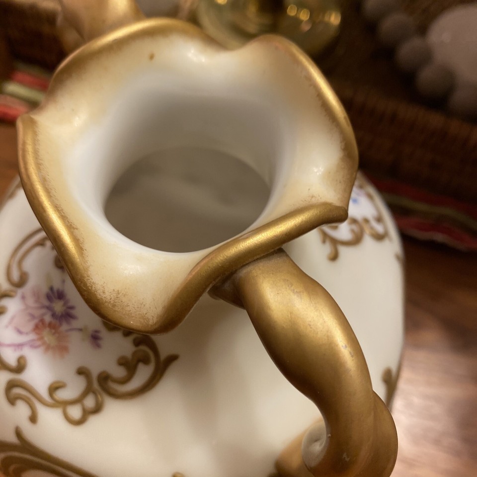 Mt. Washington Colonial Ware Double Handled Floral Vase With Heavy Gold ...