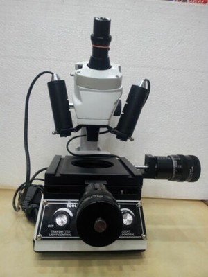 Microscopes - Toolmakers Microscope