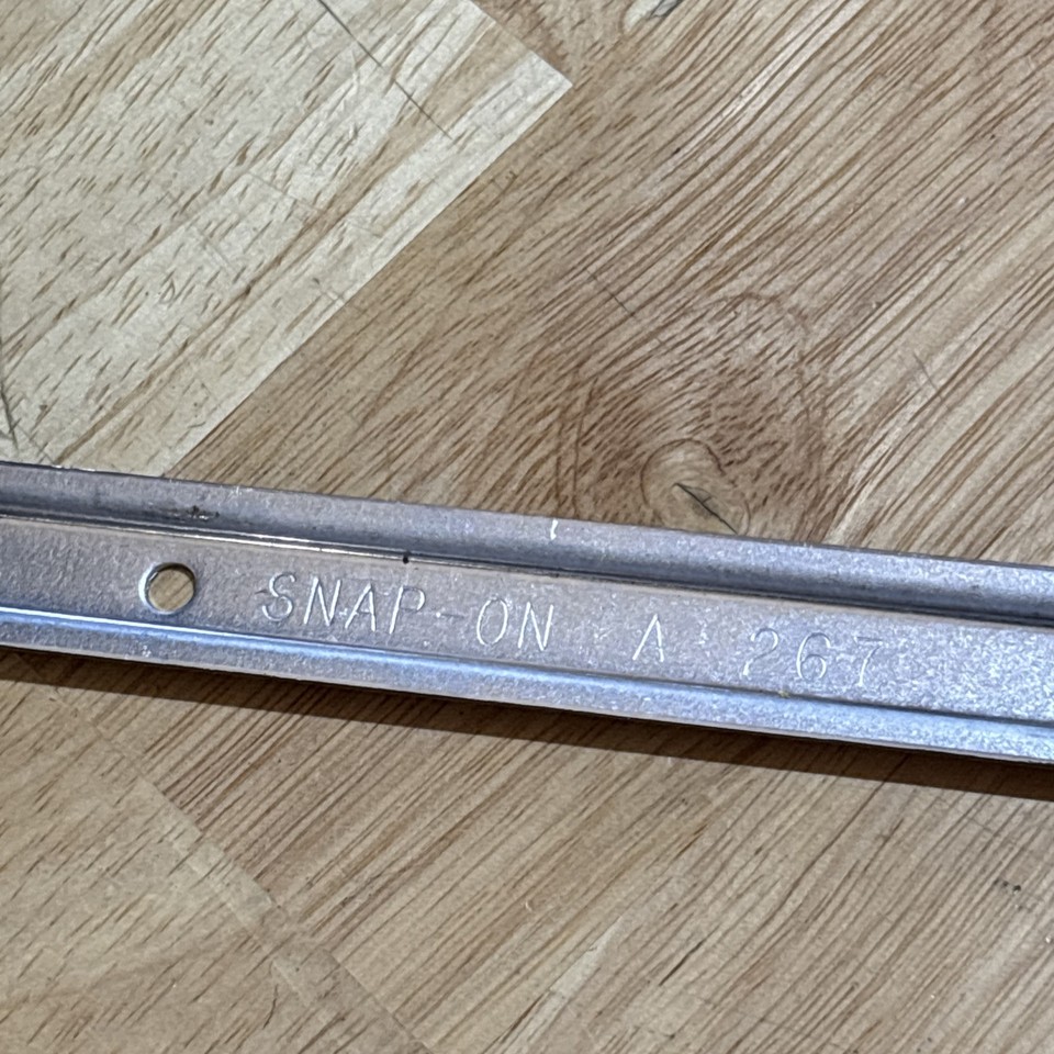 Snap On 13-3/8" Socket Rail Organizer Holder W/ 11 Clips 1/2" Drive ...