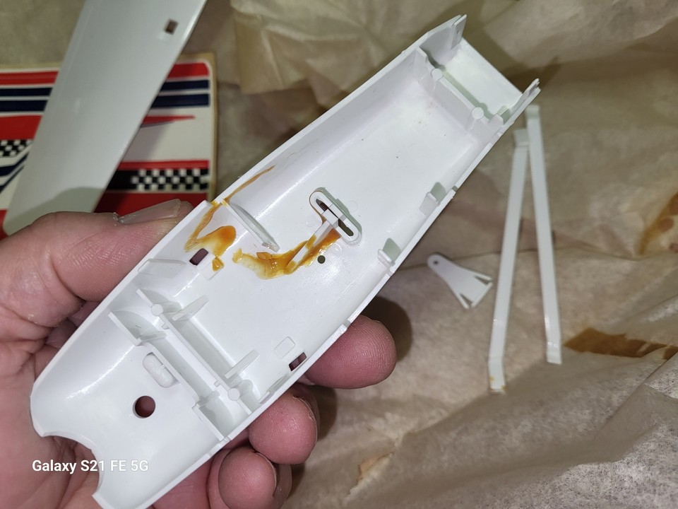 NOS Cox Cessna 150 Fuselage & Decal Parts in Box #4070 | eBay