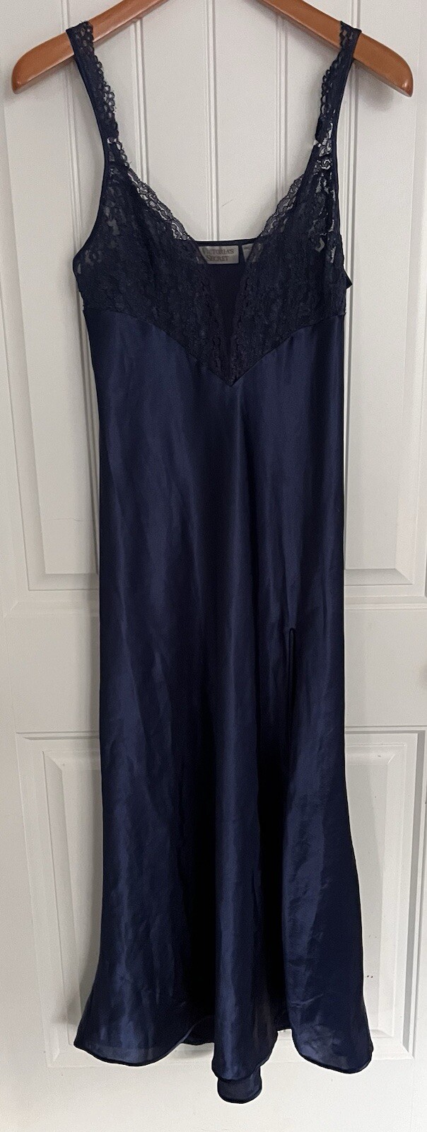 Victoria's Secret Gold Label Navy Satin Lace Lingerie… - Gem