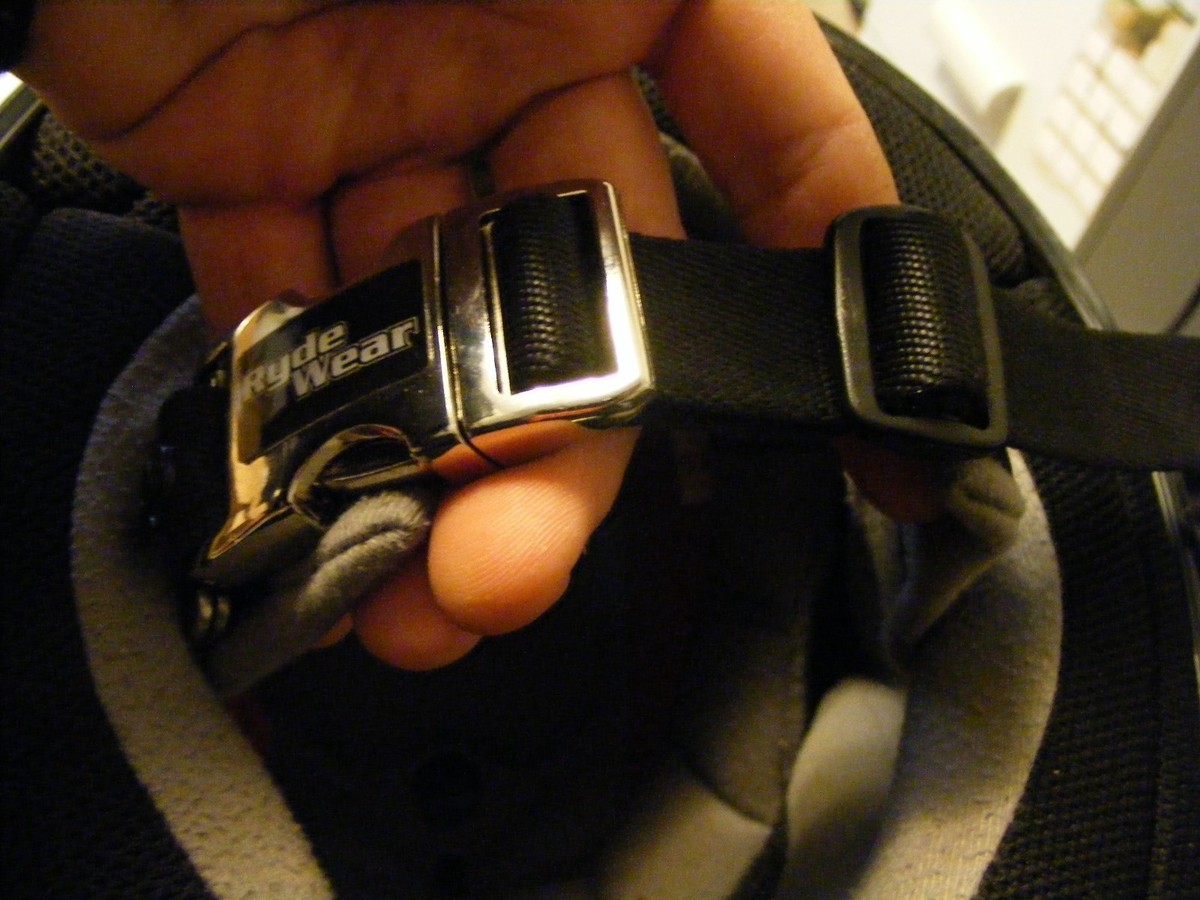 Buckle RydeWear Chrome Helmet Strap Buckle – D-Ring Style, Metal Build ...