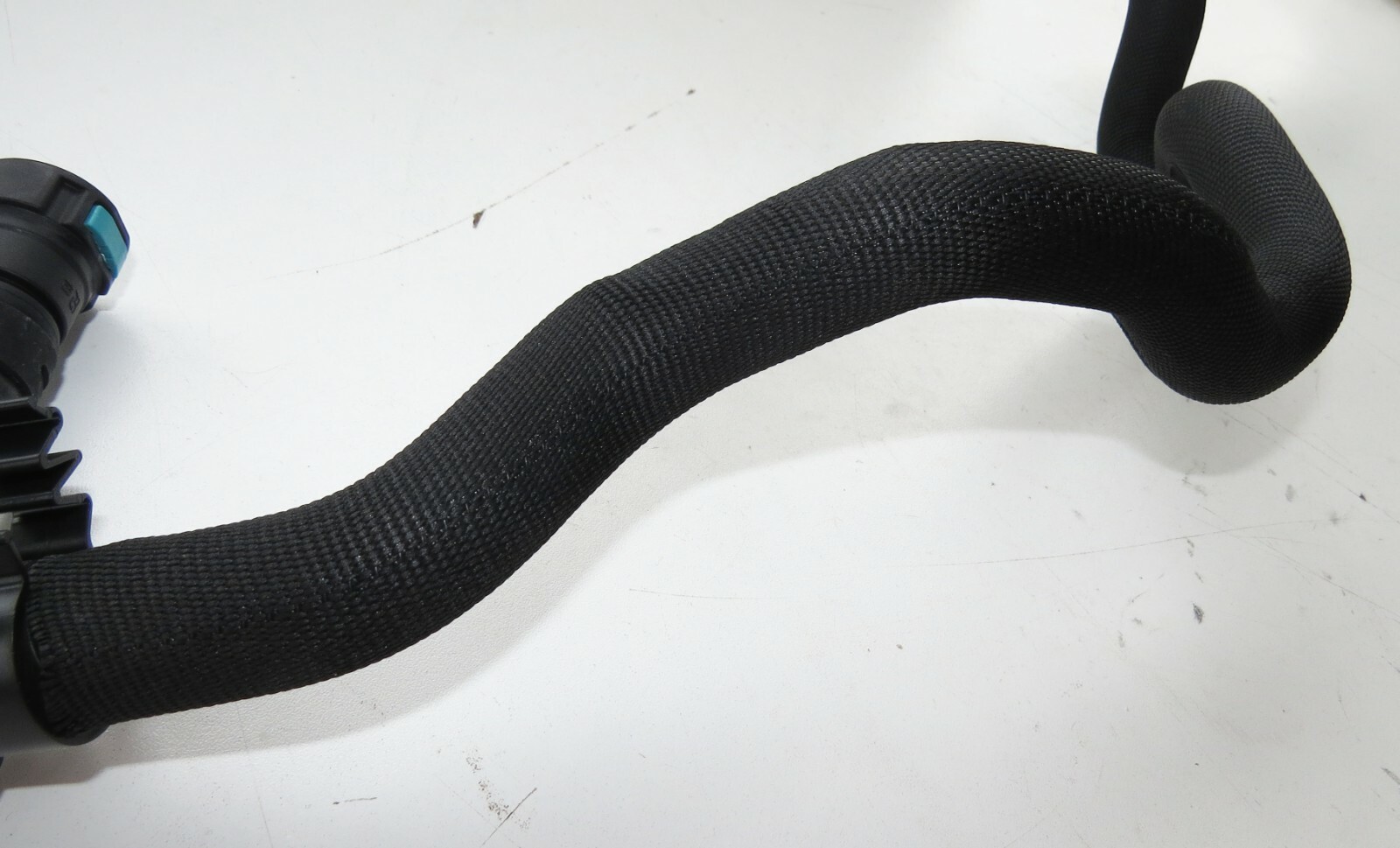 Land Rover Range Rover 2016 2017 2018 OEM Outlet Coolant Water Hose ...