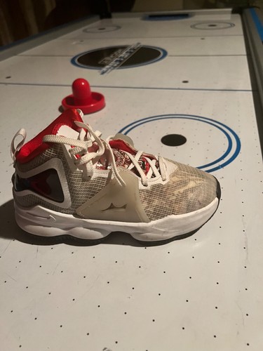Size 1Y LeBron 19 Little kids shoe. Worn once | eBay