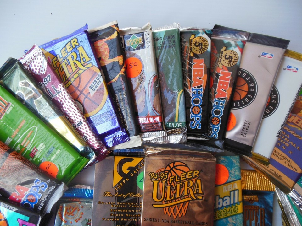 LOT OF OLD UNOPENED BASKETBALL CARDS PACKS (Michael Jordan + Many RC's ...