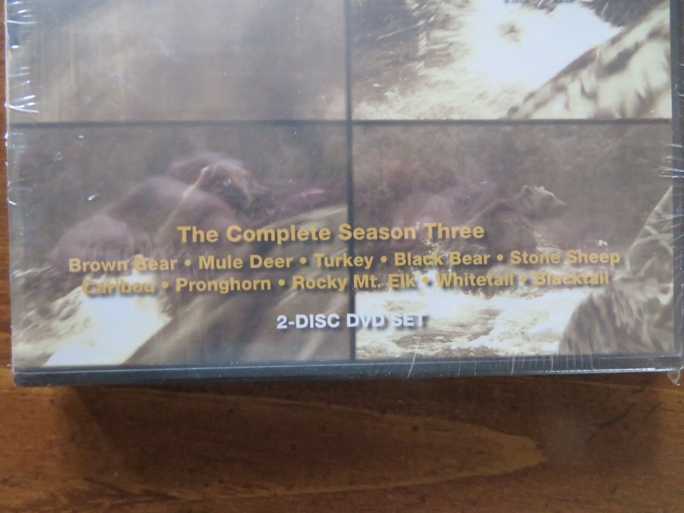 6 NEW DEER HUNTING DVD LOT; EASTON BOW HUNTING, BACK IN THE WOODS. etc ...