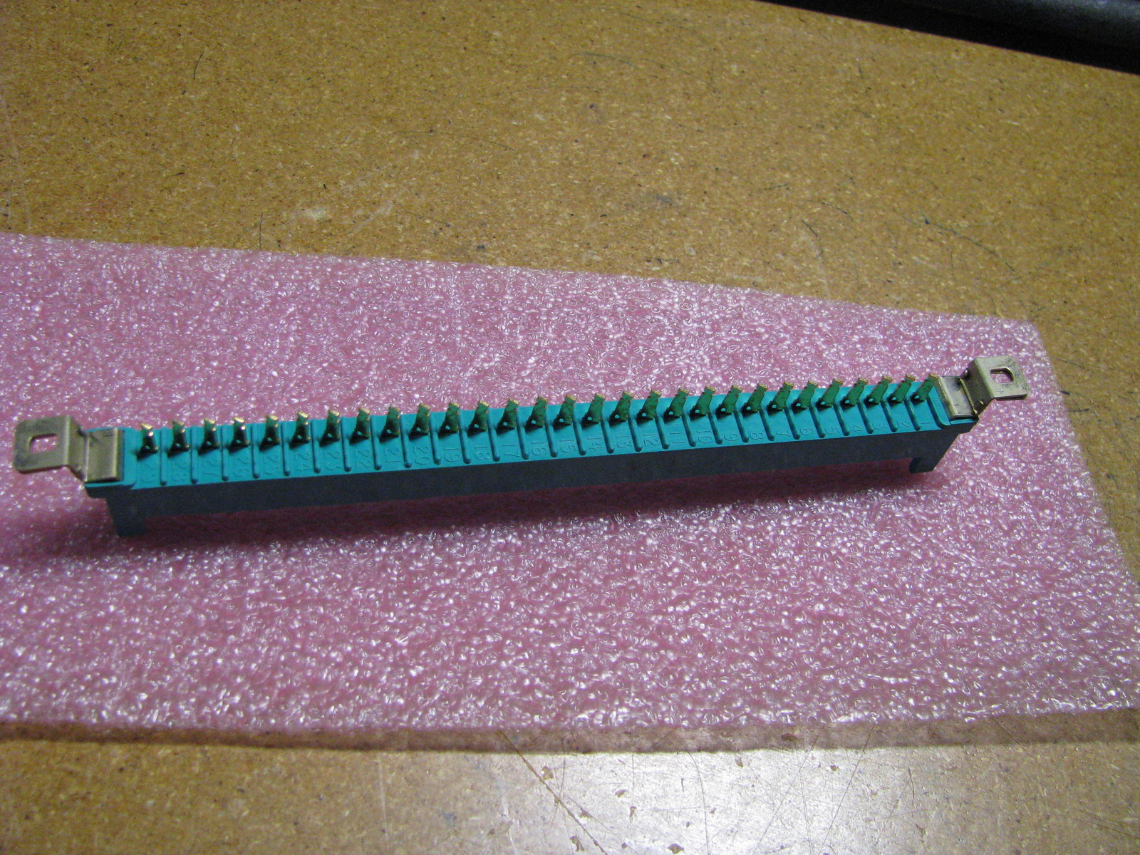 AVX / ELCO CONNECTOR 29 POS # 00-5006-029-146-100 NSN: 5935-00-803-3123 ...