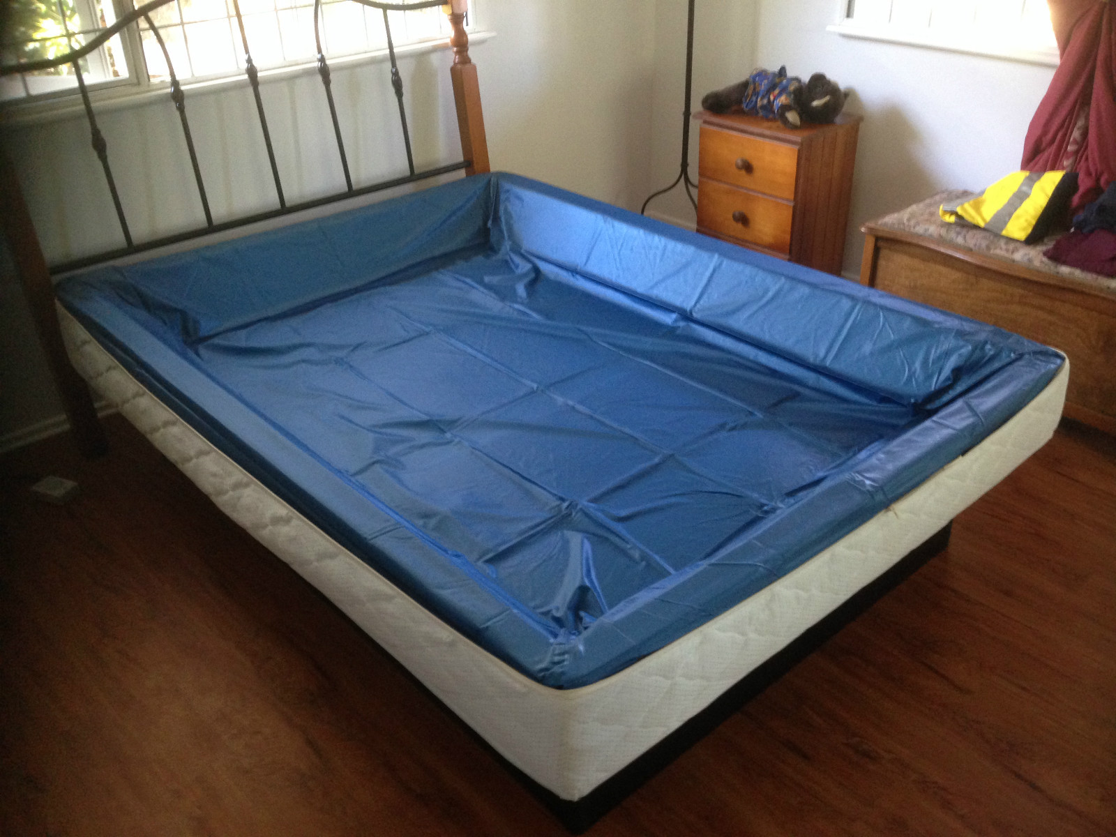 King Soft Side Waterbed with 4 drawers, Complete *New* | eBay Australia
