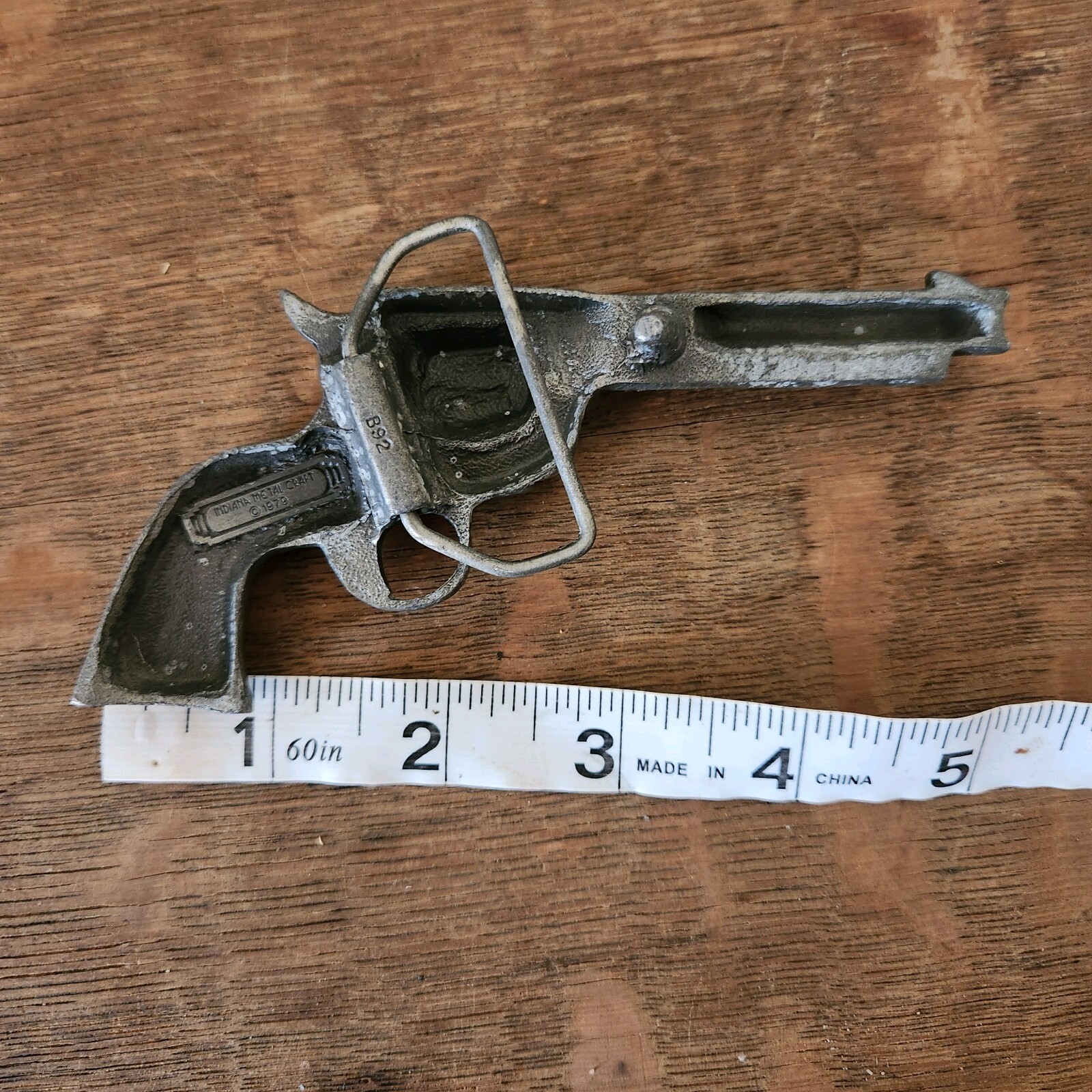 Vintage 1979 Indiana Metal Craft Revolver Gun Belt Buckle Western ...