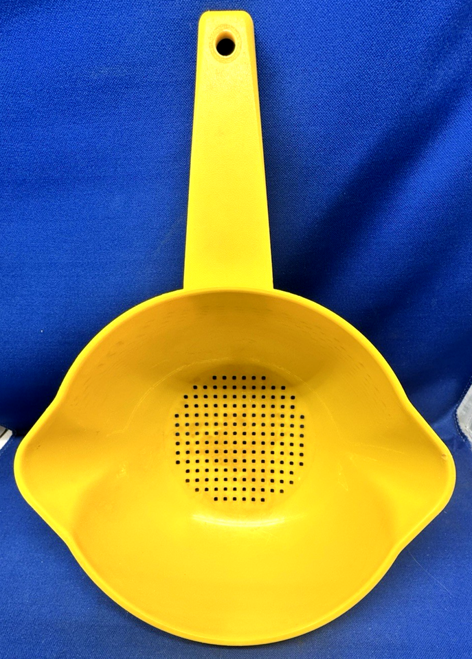 Vintage Tupperware Yellow Colander Strainer 1 quart 2 Spouts #1200 | eBay