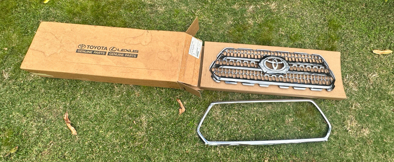 OEM 2016-2019 Toyota 53113-04040 Tacoma SR Sr5 TRD Front Grille Grill ...