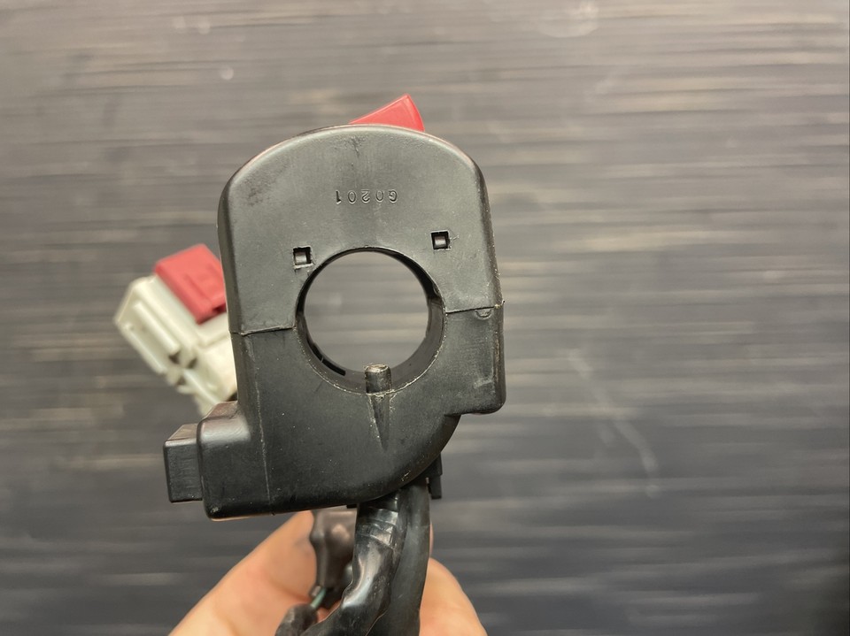2008 Honda CBR600RR Right handlebar start button switch | eBay