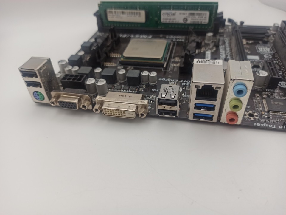 Motherboard, CPU, Ram Bundle. GA-F2A88XM-DS2P, AMD A6-6400, Crucial 4GB ...