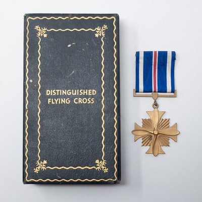 WWII US Navy Distinguished Flying Cross in Short Titled Case Rare ...