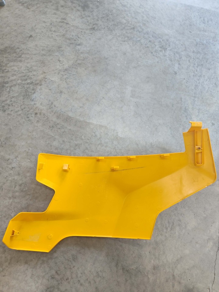 CUB CADET 931-09853B Right Hand Side Panel Enduro XT1 LT 42 46 50 54 ...