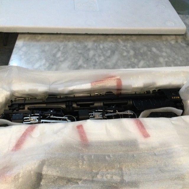 MTH Premier 2-6-6-4 Class A Steam Engine N&W Locomotive (20-3036-1) for ...