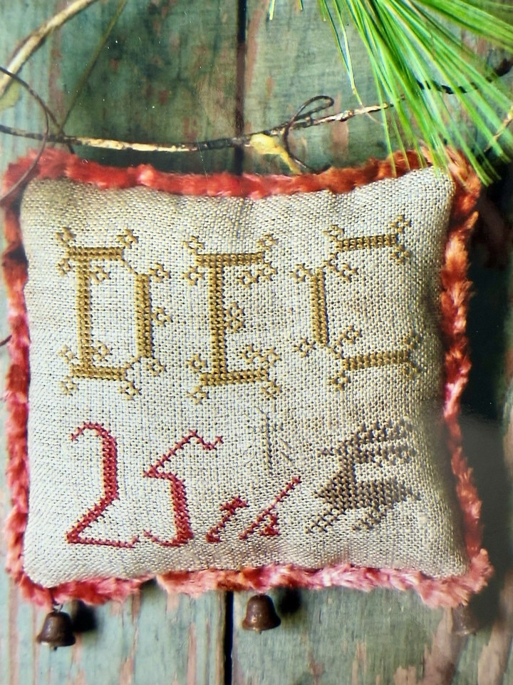 Pineberry Lane Dec 25th Cupboard Hanger Cross Stitch Kit Primitive ...