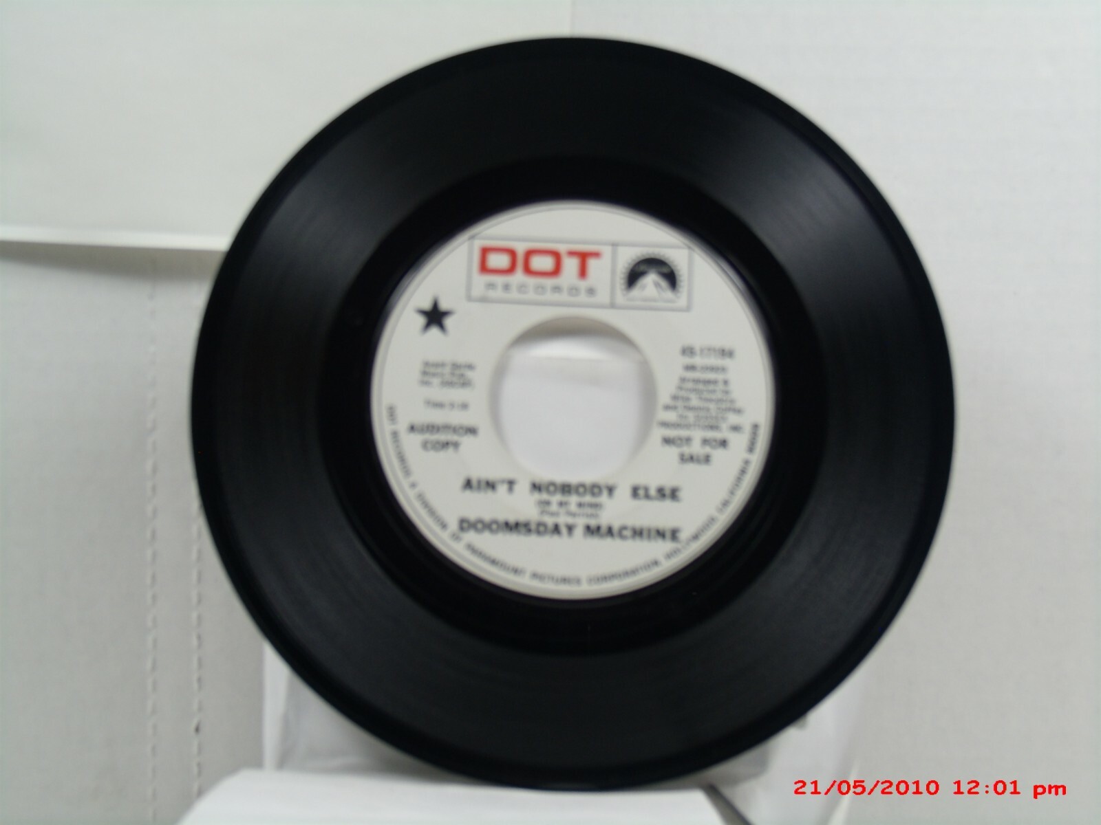 DOOMSDAY MACHINE-(45)-AUDITION COPY-AIN'T NOBODY ELSE(ON MY MIND)/TOE ...