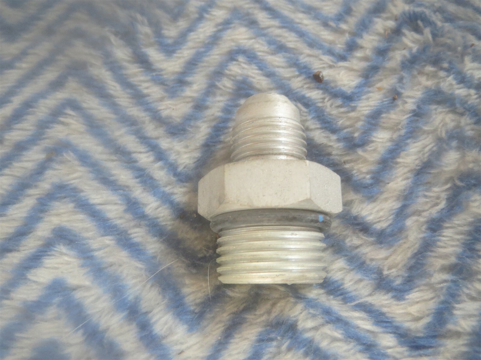 NOS 1993 - 1997 FORD F59 7.5L 460 TRUCKS POWER STEERING PUMP CONNECTOR ...