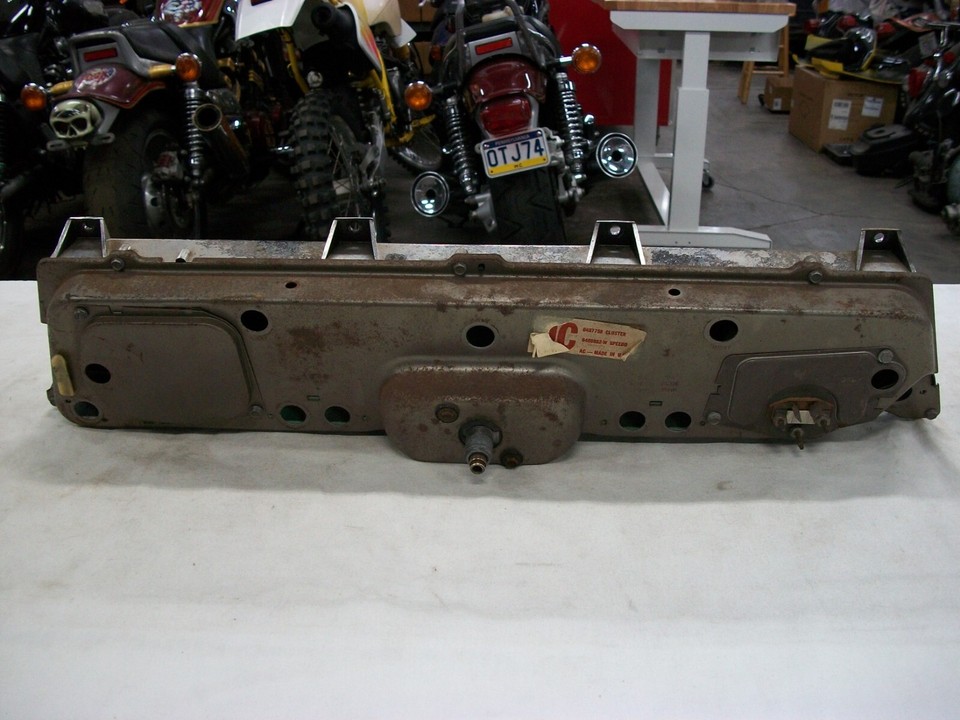 1966 CHEVROLET CHEVELLE SPEEDOMETER GAUGE CLUSTER FLOOR SHIFT | eBay