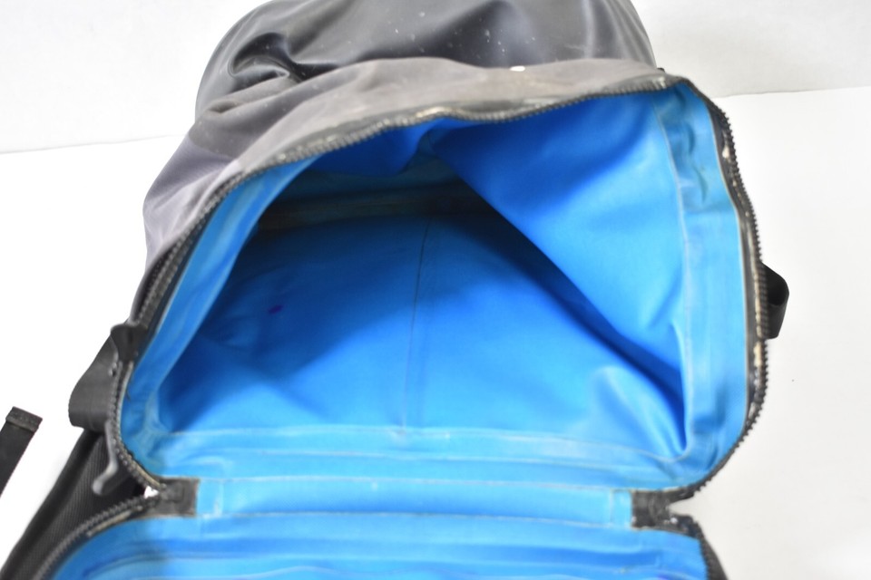 Hydro Flask Genuine Cooler Backpack Bag Dark Gray Day Escape 20L Soft ...