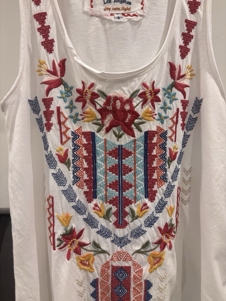 Johnny was Tank ( Long) small White Embroiled | eBay