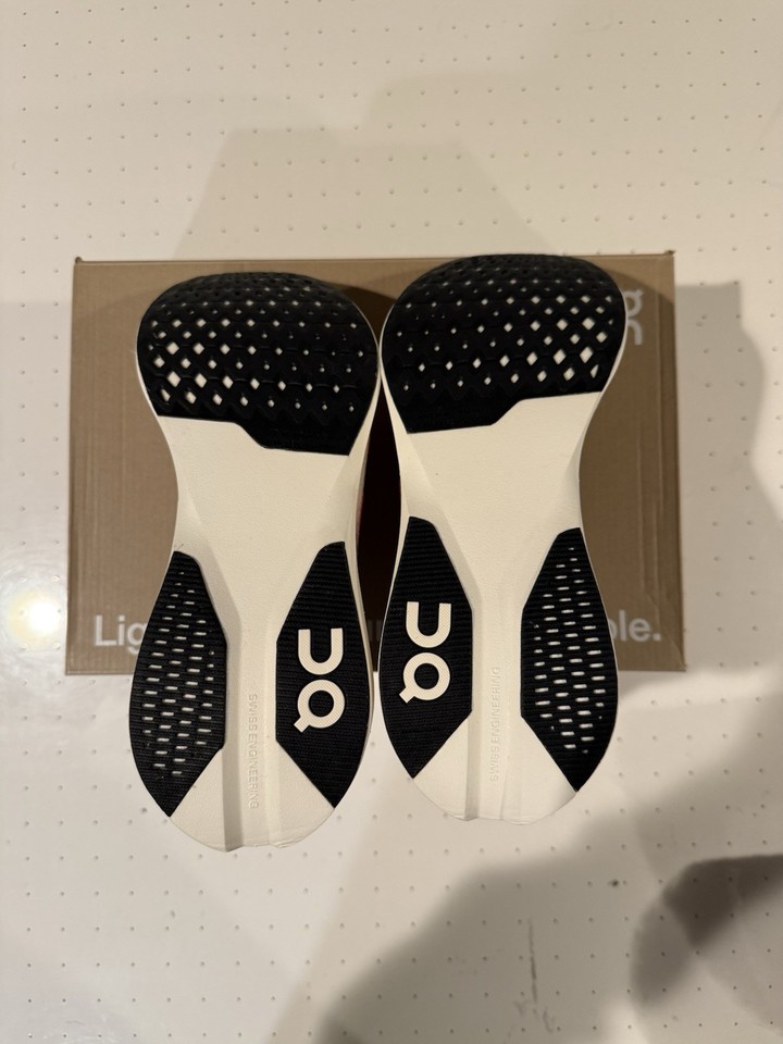 OnCloud Cloudboom Strike LS LightSpray Running Shoes Men’s Sz 9 NEW ...