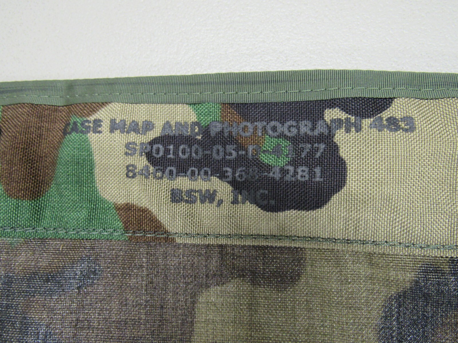 US GI Map Photograph Case w/ Strap Woodland Camo 2005 NSN 8460-00-368 ...