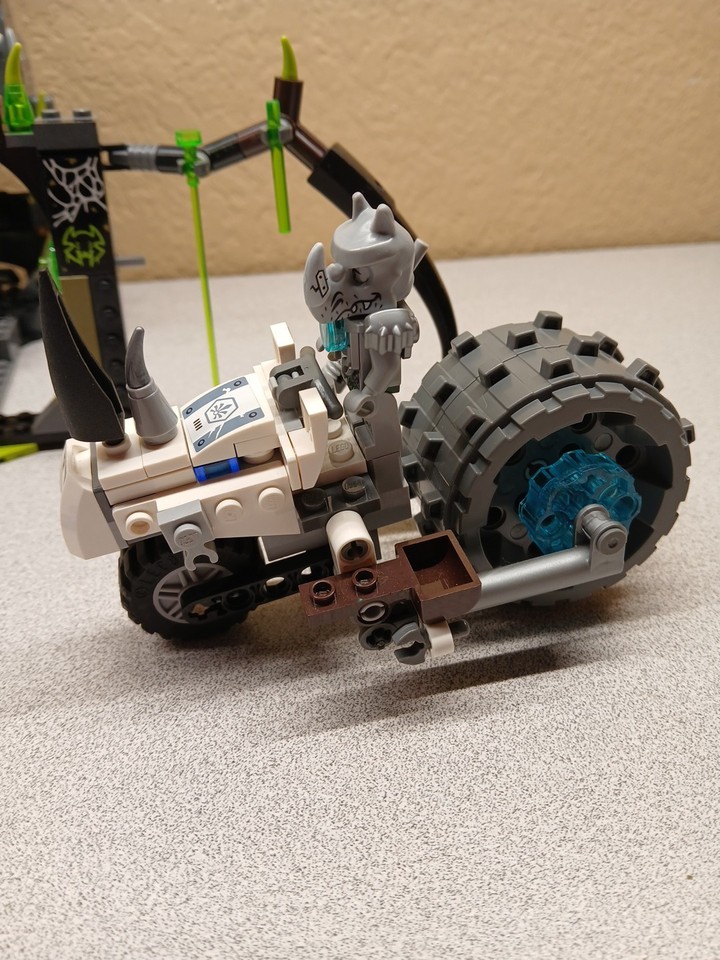 LEGO LEGENDS OF CHIMA Spinlyn's Cavern 70133 Few Missing Pieces No Box ...