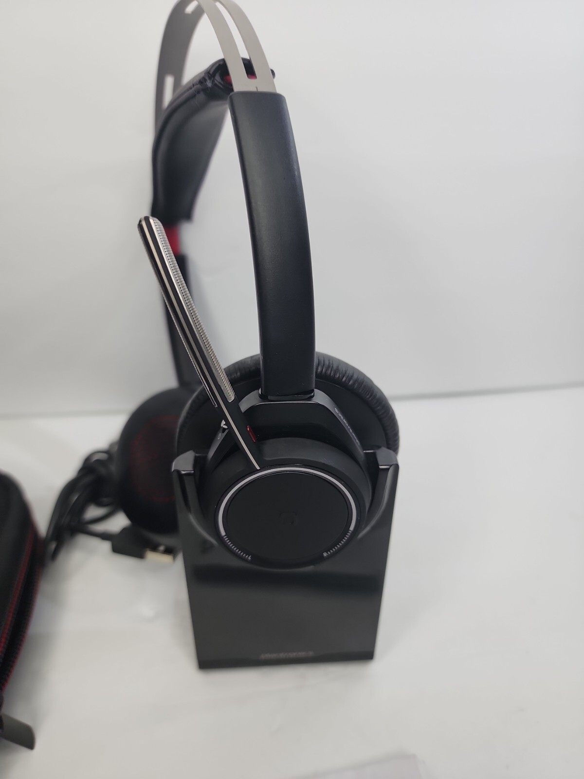 Plantronics Voyager Focus UC B825 Wireless Headset (202652-101 ...