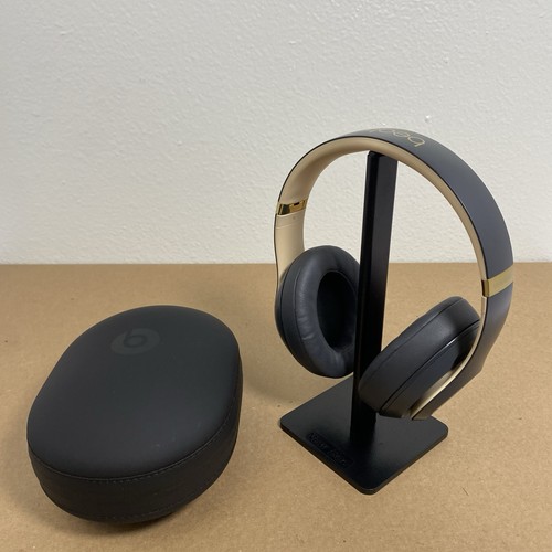 Beats Studio3 Wireless Over-Ear Headphones Gray/Gold + Case – Tested ...
