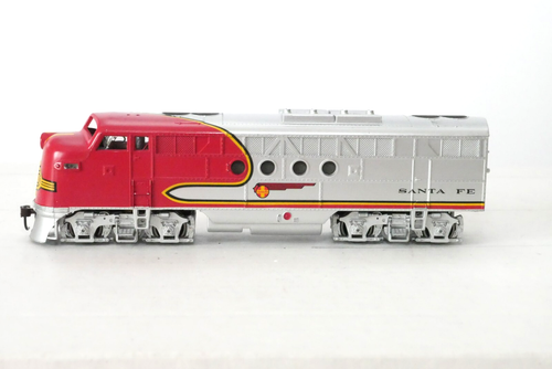 HO SCALE(BACHMANN) -- SANTA FE FTA DIESEL LOCOMOTIVE(HAS DCC) | eBay