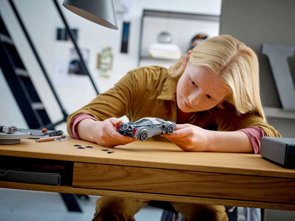 LEGO 76915 Speed Champions Pagani Utopia Brand New & Sealed | eBay ...