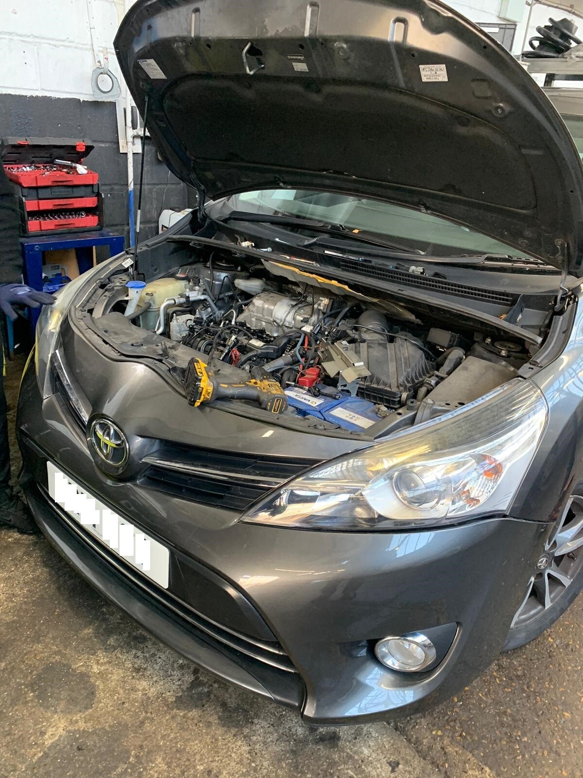 Toyota Verso 1.6 Diesel 2014 - Reconditioned 1WW Engine Supply & Fit ...