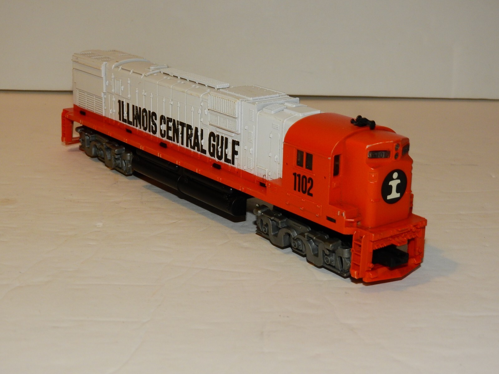 TYCO HO scale ILLINOIS CENTRAL GULF #1102 DIESEL LOCOMOTIVE | eBay