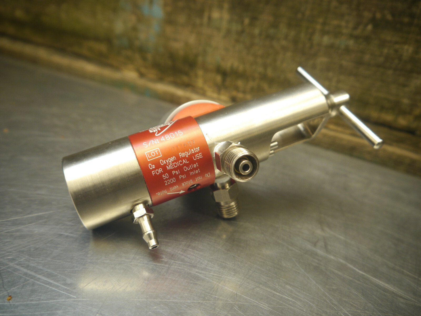 **NEW** Allied Healthcare LSP Rhino Oxygen Regulator Model L370-220-A ...