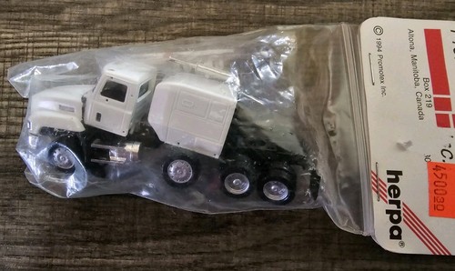 Promotex HO 1:87 Mack 613 Lift axle (white) Sleeper Cab - New kit | eBay