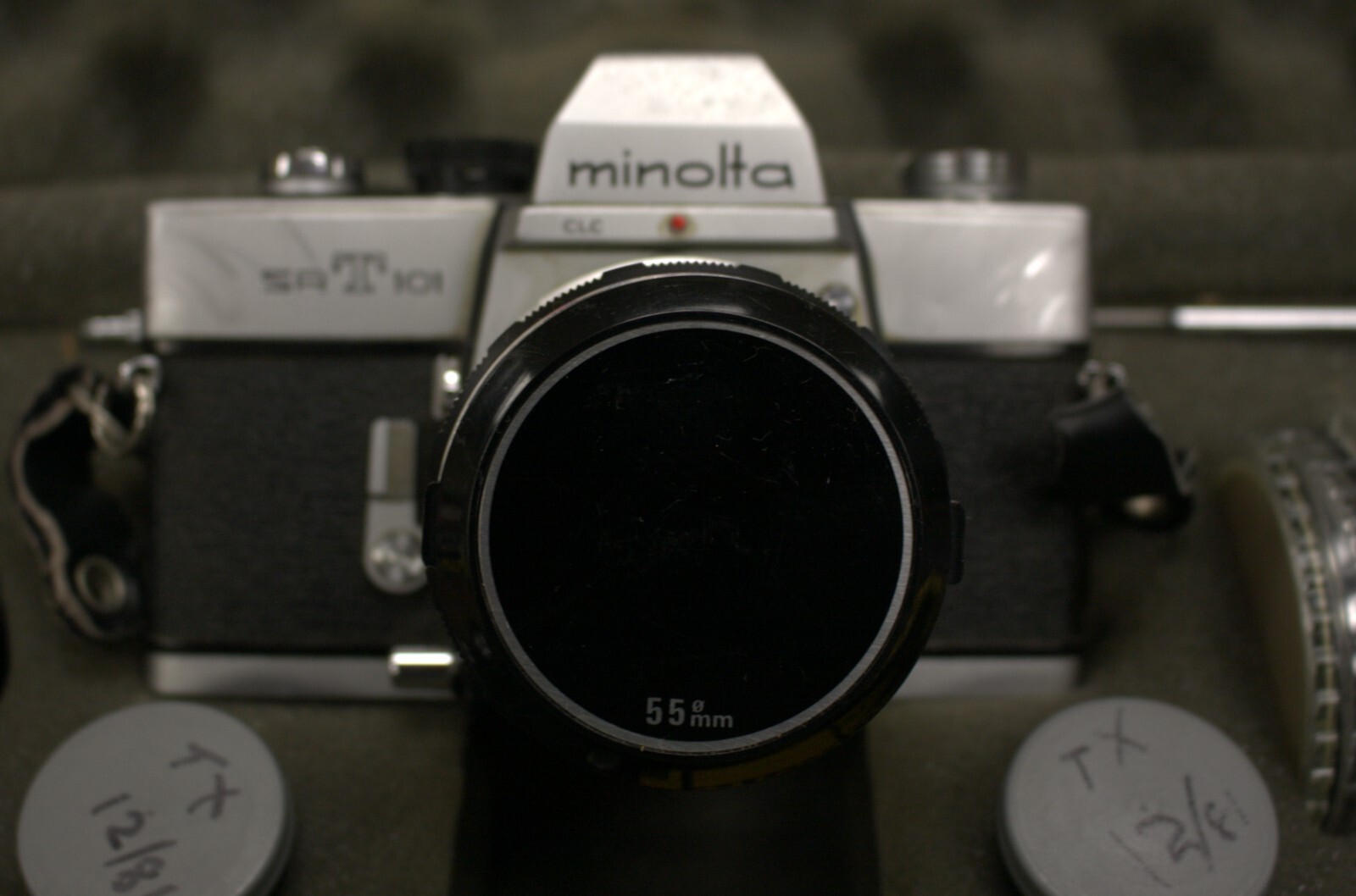 VINTAGE MINOTLTA SRT-101 CAMERA WITH ACCESSORIES AND CASE FOR PARTS OR ...