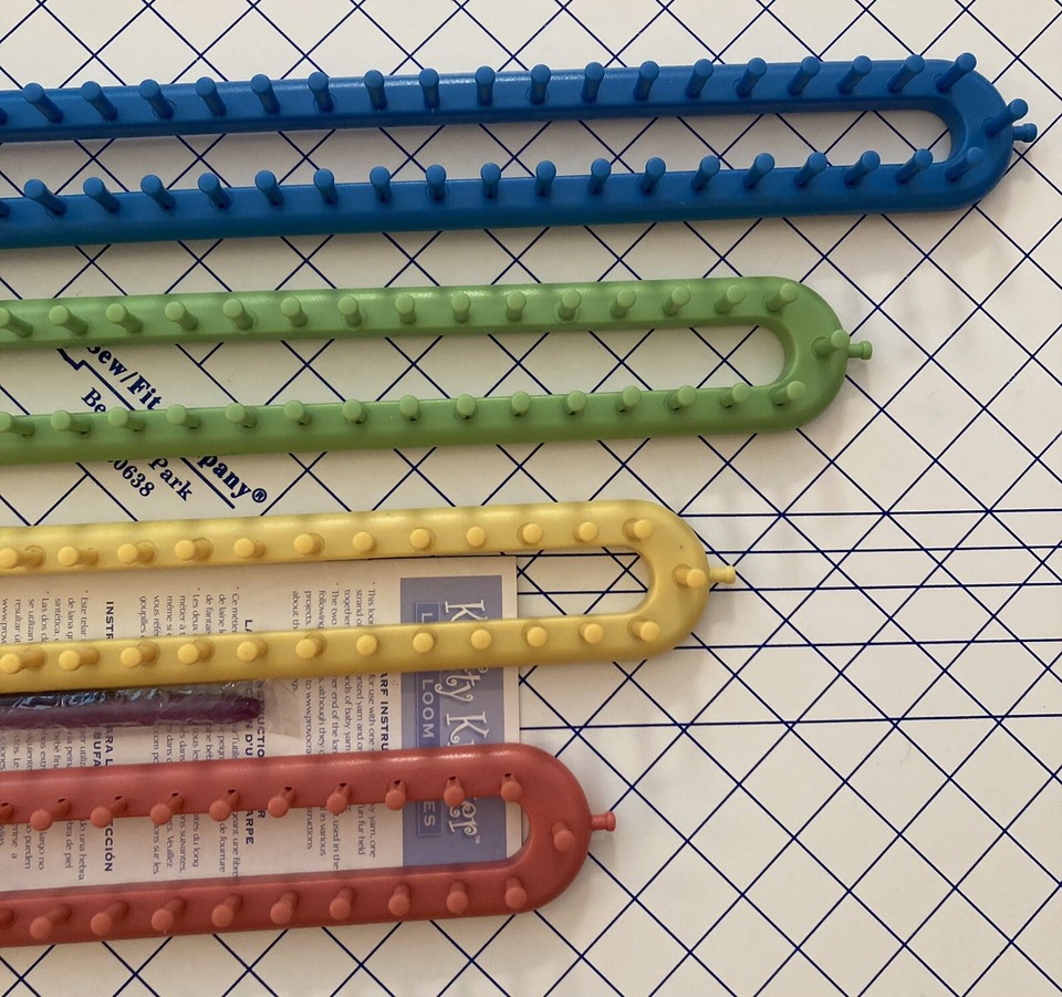 Knifty Knitter Long Knitting Loom Set 4 Sizes Tool & Needle | eBay