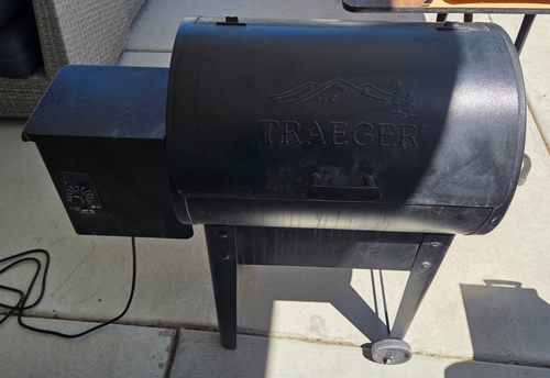 Traeger Junior Elite Pellet Grill – Electric Wood Pellet Smoker BBQ | eBay